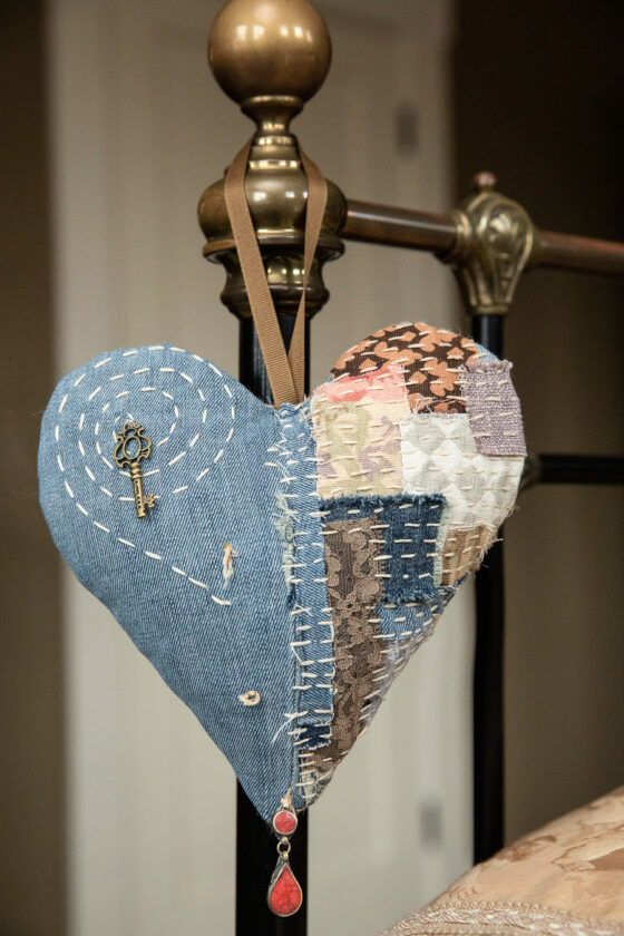 5 ideas for creating gorgeous things from fabric scraps – MakeArtLife